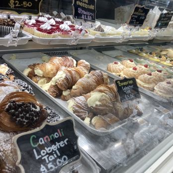 D’AMICO & SONS ITALIAN MARKET & BAKERY - Updated November 2024 - 175 ...