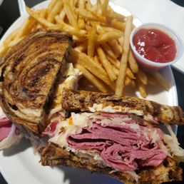 TRIDENT GRILL - Updated July 2024 - 302 Photos & 445 Reviews - 2033 E ...