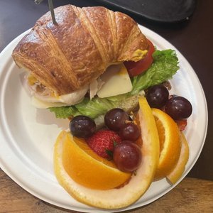 SIMPLE SIMON’S BAKERY & BISTRO - 1079 Photos & 1373 Reviews - 3639 Main ...