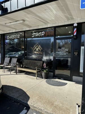 TOP LEGEND BARBER SHOP - Updated August 2025 - 15 Reviews - 923 High St ...