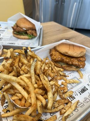 SUPER CHIX - Updated December 2025 - 64 Photos & 54 Reviews - 1507 S ...