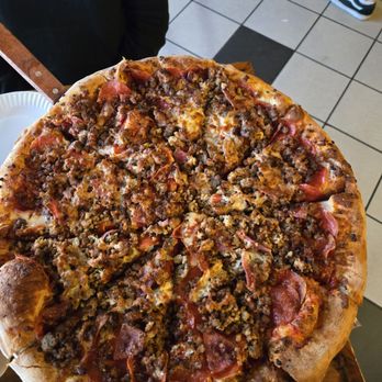 STUMPY’S PIZZA & SUBS - Updated December 2025 - 254 Photos & 501 ...