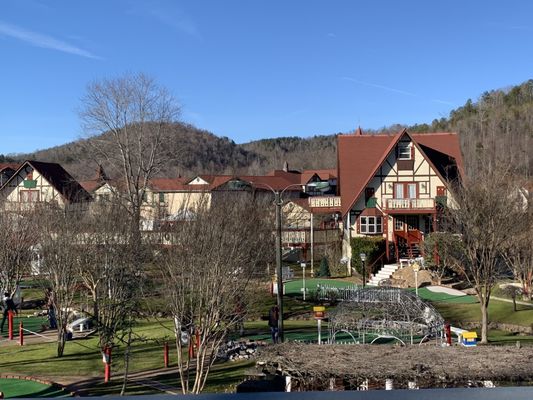 ALPINE MINI GOLF - Updated 05/2025 - 27 Photos & 33 Reviews - 7914 S ...