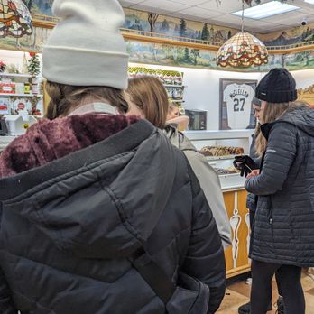 FRANKENMUTH FUDGE KITCHEN - Updated November 2025 - 188 Photos & 88 ...