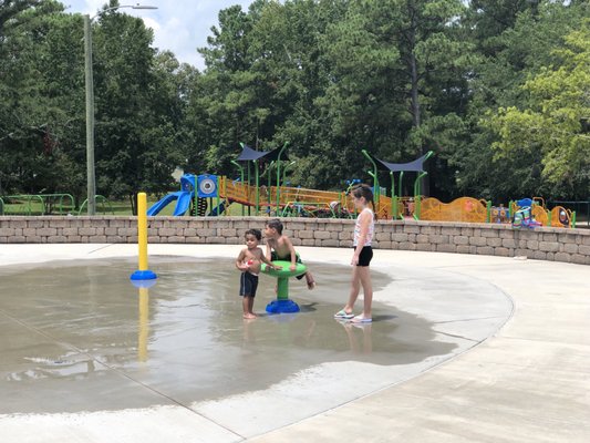 SPLASH PAD PARK - Updated July 2025 - 10 Photos - 1825 S Dr ...