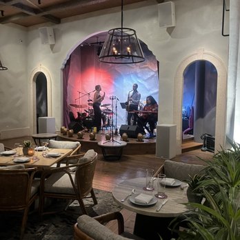 MAXIMÓN - Updated June 2024 - 897 Photos & 282 Reviews - 200 ...