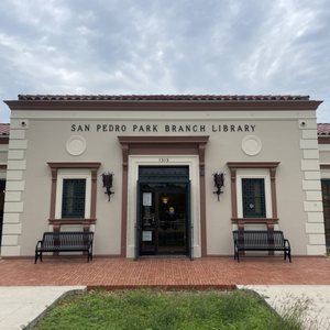 LANDA BRANCH LIBRARY - Updated October 2025 - 61 Photos & 61 Reviews ...