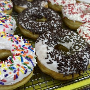 KNEAD DOUGHNUTS - Updated December 2024 - 18 Photos & 12 Reviews - 900 ...