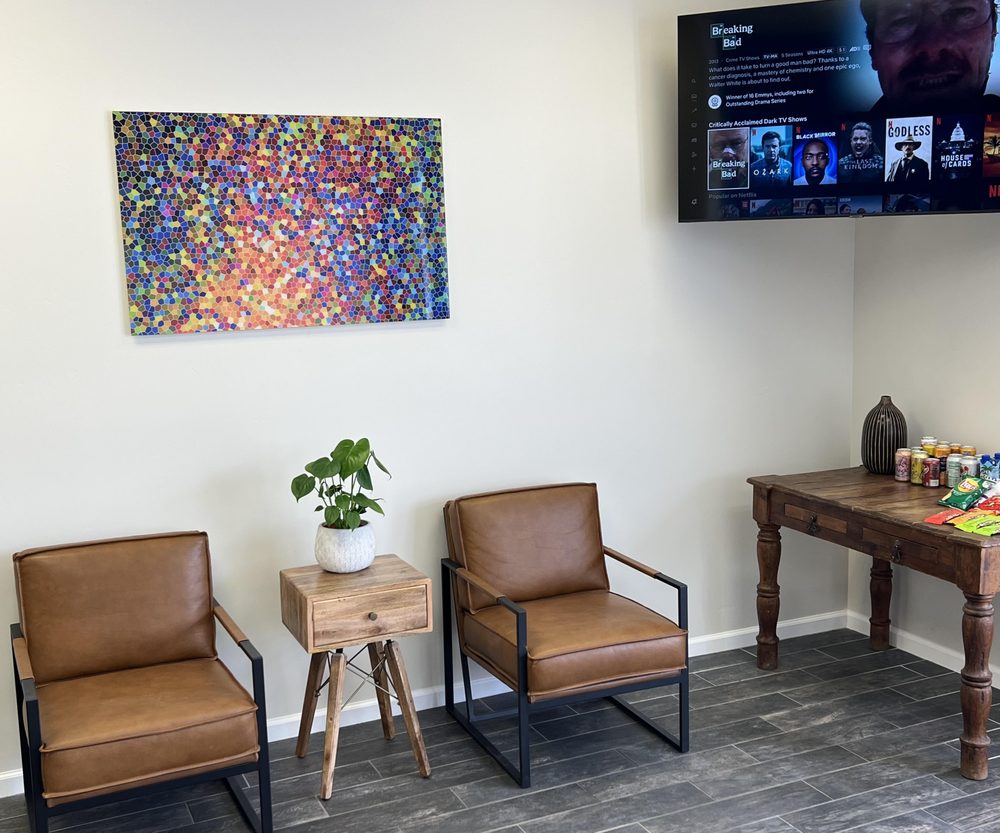 BLUE CHIP AUTO GLASS - Updated July 2025 - 14 Photos - 1529 S Clearview ...