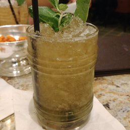 ROUND ROBIN BAR - 167 Photos & 183 Reviews - 1401 Pennsylvania Ave NW ...