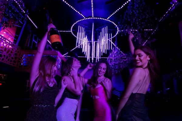 CLUB BRAVA - Updated January 2026 - 170 Photos & 182 Reviews - Av. Isla ...