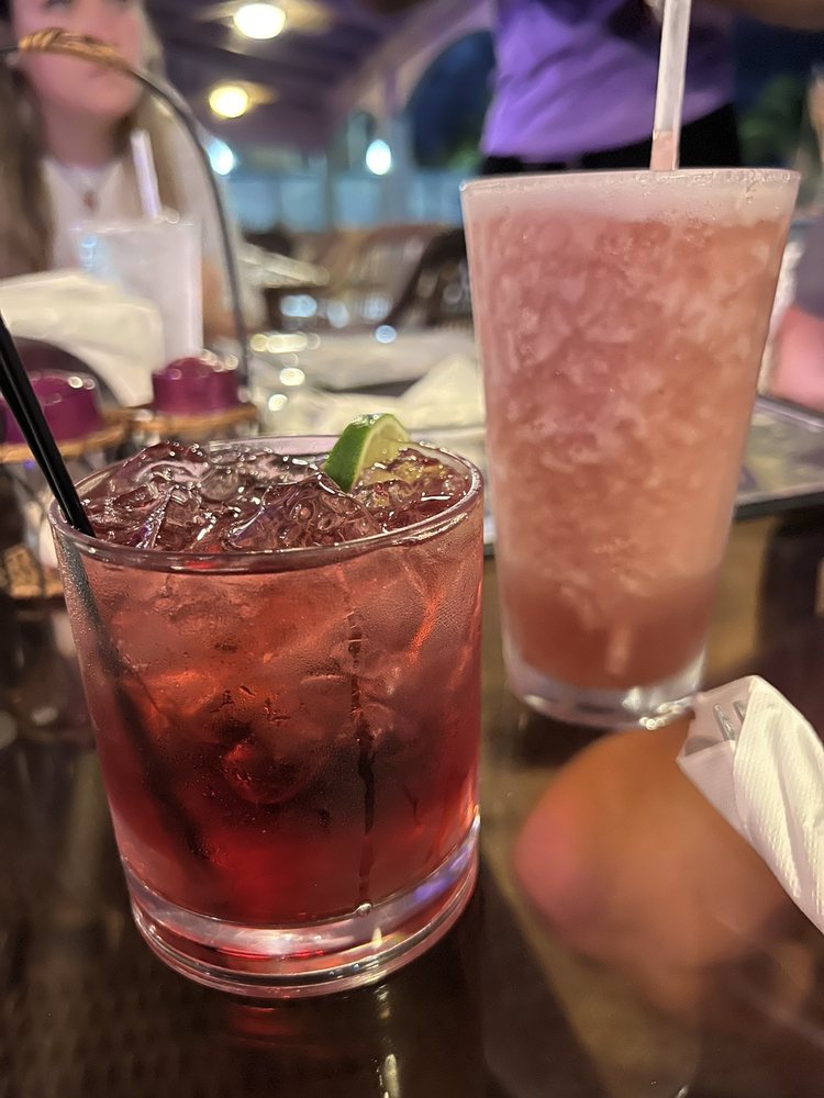 BREEZEZ BAR & RESTAURANT - Updated December 2025 - 35 Photos & 42 ...