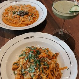 PIZZERIA MORETTI - Updated December 2025 - 99 Photos & 56 Reviews - 328 ...