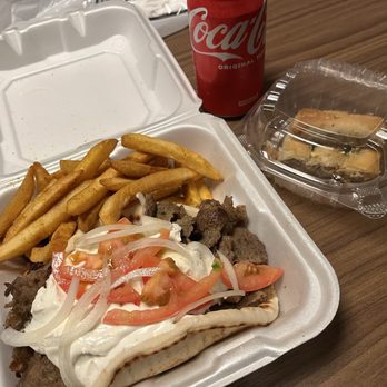 ZAYTUNA - Updated December 2025 - 38 Photos & 31 Reviews - 415 S 13th ...