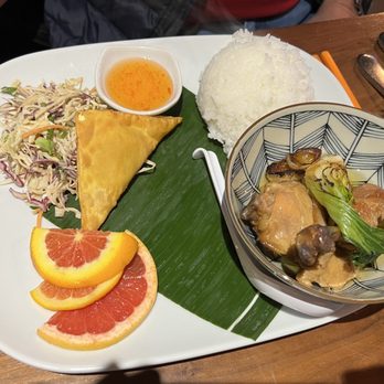 LAT14 ASIAN EATERY - Updated July 2024 - 973 Photos & 512 Reviews ...