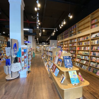 BOOKS OF WONDER - Updated November 2024 - 113 Photos & 113 Reviews - 42 ...