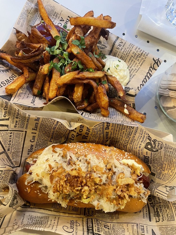 COOL CATS - Updated August 2025 - 49 Photos & 26 Reviews - 116 rue des ...