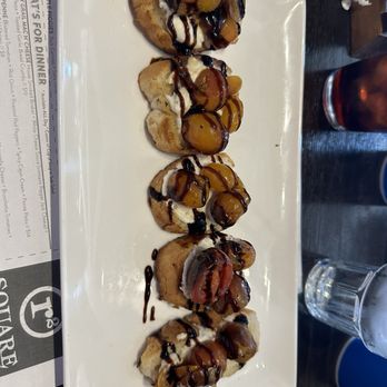 SQUARE ROOTS - Updated October 2024 - 195 Photos & 236 Reviews - 108 N ...