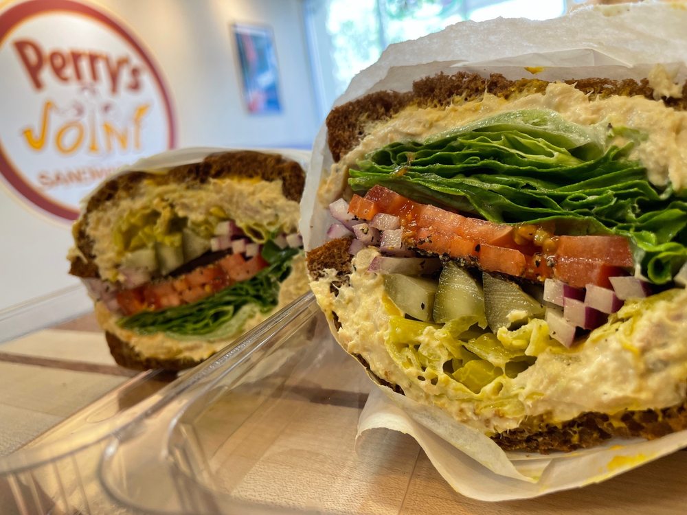 PERRY’S JOINT - 44 Photos & 62 Reviews - 148 W Sierra Madre Blvd ...