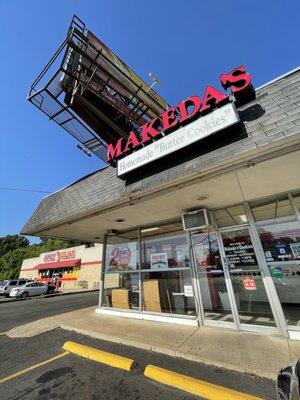 MAKEDA’S HOMEMADE COOKIES - 107 Photos & 46 Reviews - 2370 Airways Blvd ...