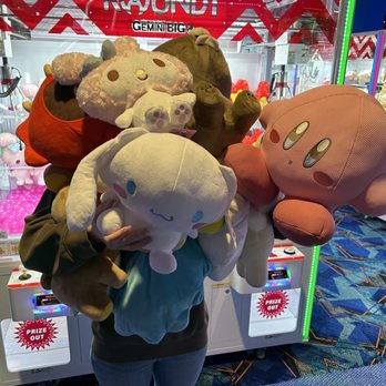 ROUND1 BOWLING & ARCADE - GLENDALE - Updated July 2025 - 89 Photos & 39 ...