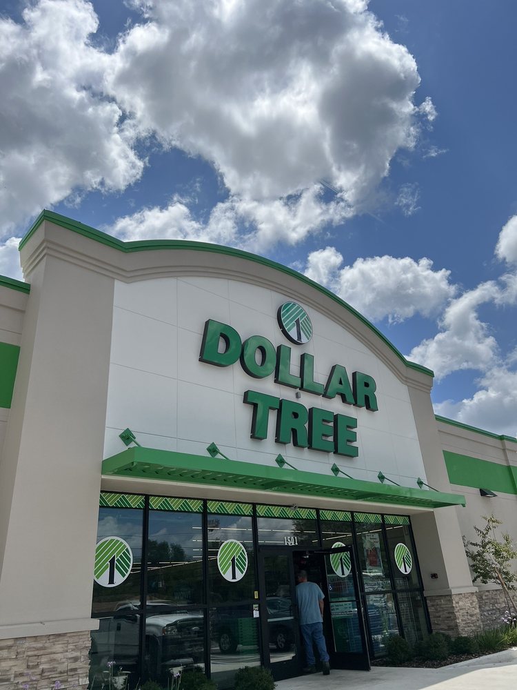 DOLLAR TREE - Updated September 2025 - 1501 Saxon Blvd, Deltona ...