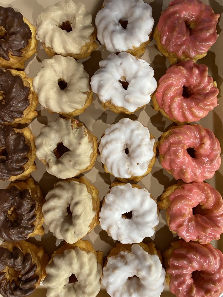 YUMMY DONUTS - 128 Photos & 27 Reviews - Donuts - 3221 W Hammer Ln ...