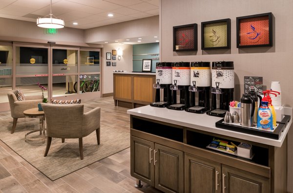 HAMPTON INN CHANNEL ISLANDS HARBOR - Updated December 2025 - 390 Photos ...