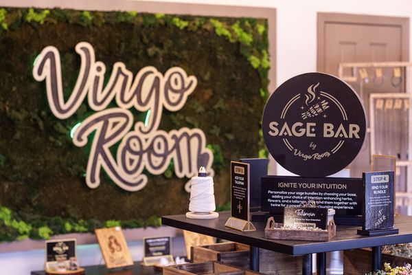 VIRGO ROOM - Updated March 2025 - 14288 N Fenton Rd, Fenton, Michigan ...