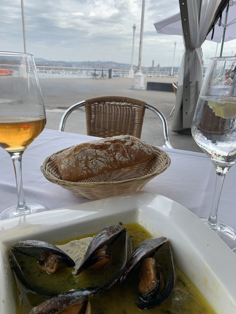 MANDANGA - 12 Photos - Puerto Pesquero Kalea, Finnmark, Santurtzi ...