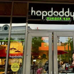 HOPDODDY BURGER BAR - Updated December 2025 - 866 Photos & 1129 Reviews ...