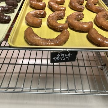 AVON DONUTS INC - Updated May 2024 - 225 Photos & 269 Reviews - 45324 ...