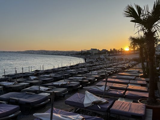 CASTEL PLAGE - Updated August 2024 - 90 Photos & 44 Reviews - 8 Quai ...
