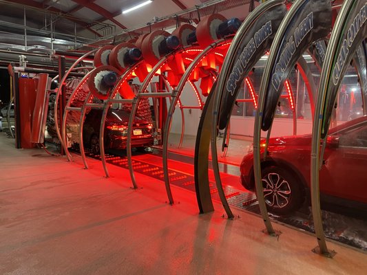 ZIP THRU EXPRESS CAR WASH - Updated October 2025 - 71 Photos & 40 ...