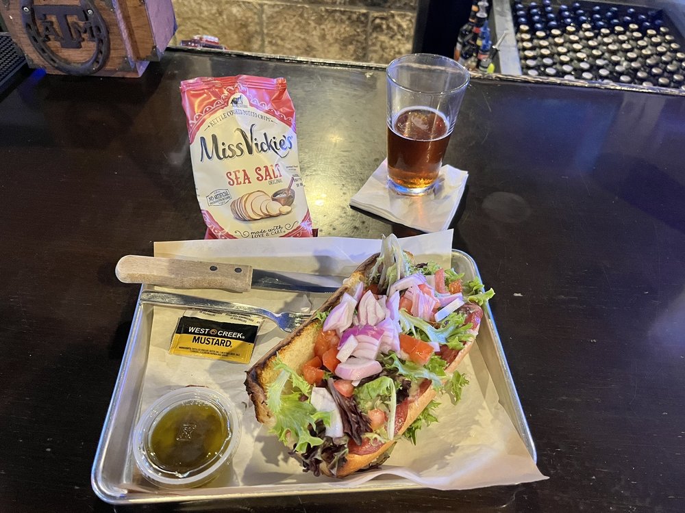 HICCUPS SPORTS BAR AND GRILL - Updated July 2024 - 35 Photos & 71 ...