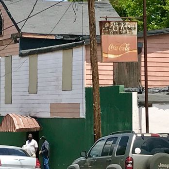 DAVIS CAFE - Updated December 2024 - 49 Photos & 46 Reviews - 518 N ...