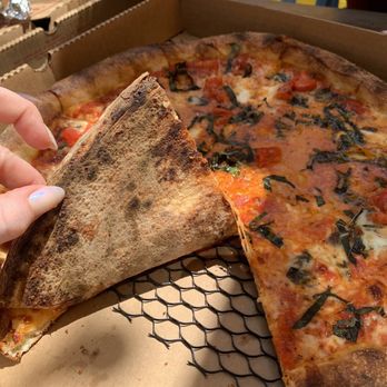 ROBERT’S PIZZA AND DOUGH - Updated June 2024 - 1061 Photos & 915 ...