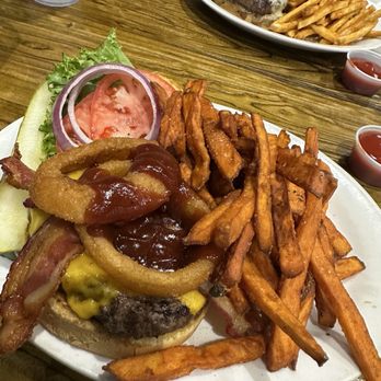 TRIDENT GRILL IV - Updated December 2025 - 162 Photos & 210 Reviews ...