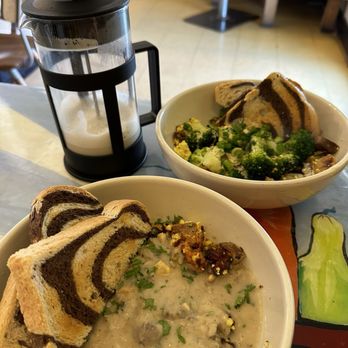 THE RED CUP - Updated August 2025 - 545 Photos & 375 Reviews - 3122 N ...