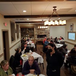 PRIMAVERA PUB - Updated February 2025 - 284 Photos & 143 Reviews - 283 ...