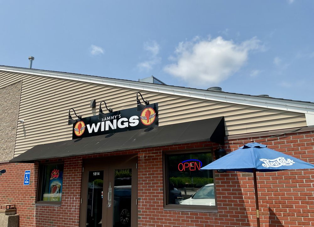 SAMMY’S WINGS - Updated September 2025 - 11 Photos - 1814 Turnpike St ...
