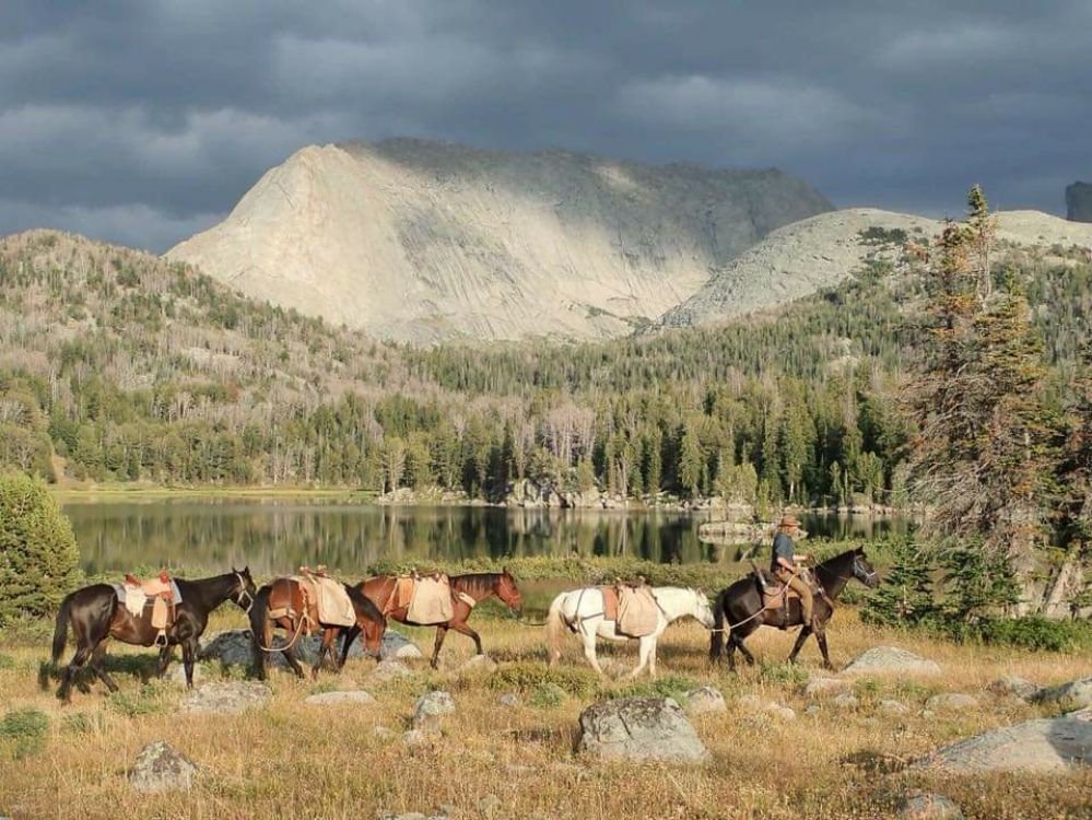 BIG SANDY LODGE - Updated August 2025 - 32 Photos - Big Sandy Opening ...