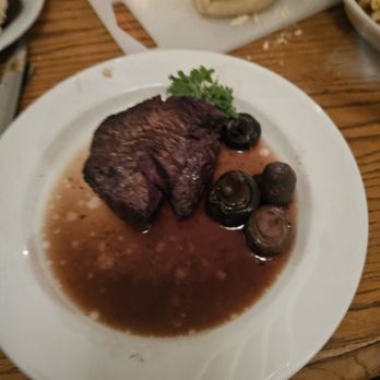 COLONY HOUSE RESTAURANT - Updated October 2024 - 125 Photos & 225 ...