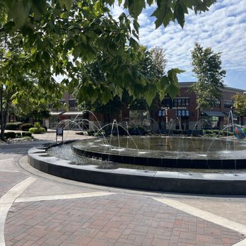 LEGENDS OUTLETS - KANSAS CITY - Updated August 2025 - 155 Photos & 145 ...