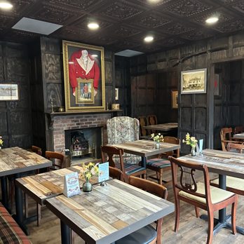 THE FIDDLIN PIG - Updated November 2025 - 87 Photos - 44 Reviews - 100 ...