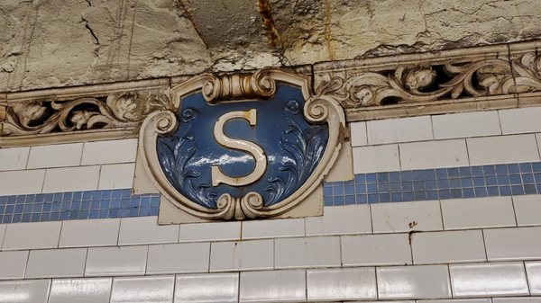 MTA - SPRING ST SUBWAY STATION - Updated October 2025 - 18 Photos - 63 ...