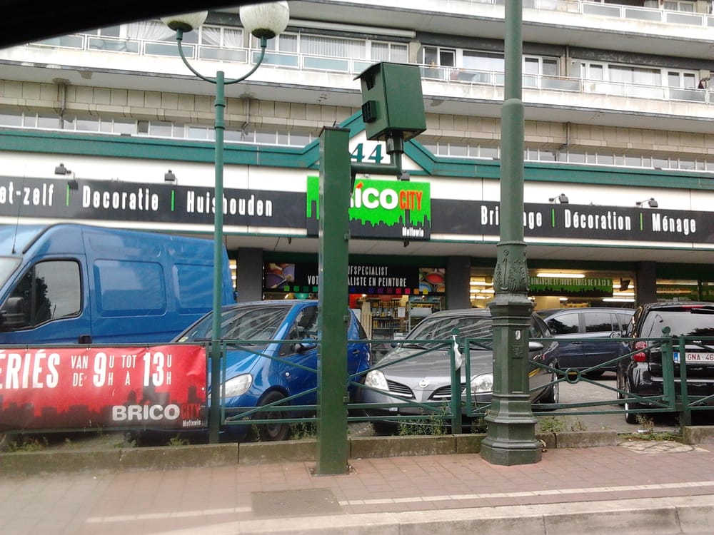 BRICO CITY - Boulevard Louis Mettewie 44, Molenbeek-saint-jean, Région ...