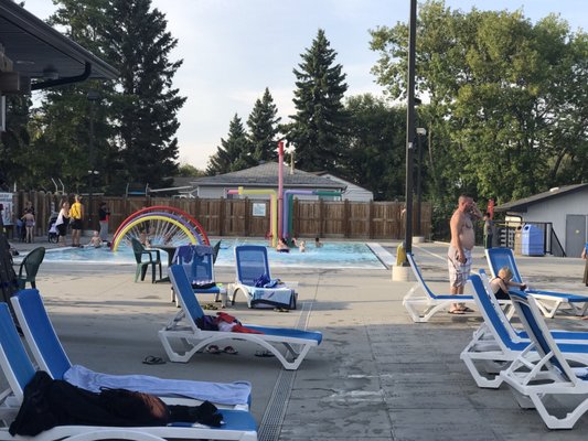 FRED BROADSTOCK POOL - Updated December 2025 - 16 Photos - 15720 105 ...