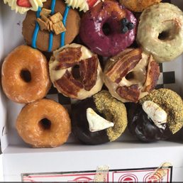 DIABLO DOUGHNUTS - Updated July 2024 - 703 Photos & 381 Reviews - 7698 ...