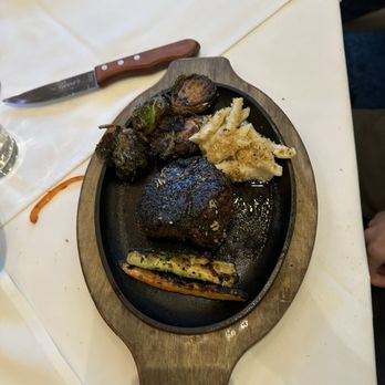 PERRYS STEAKHOUSE & GRILLE - PARK MEADOWS - Updated May 2025 - 886 ...